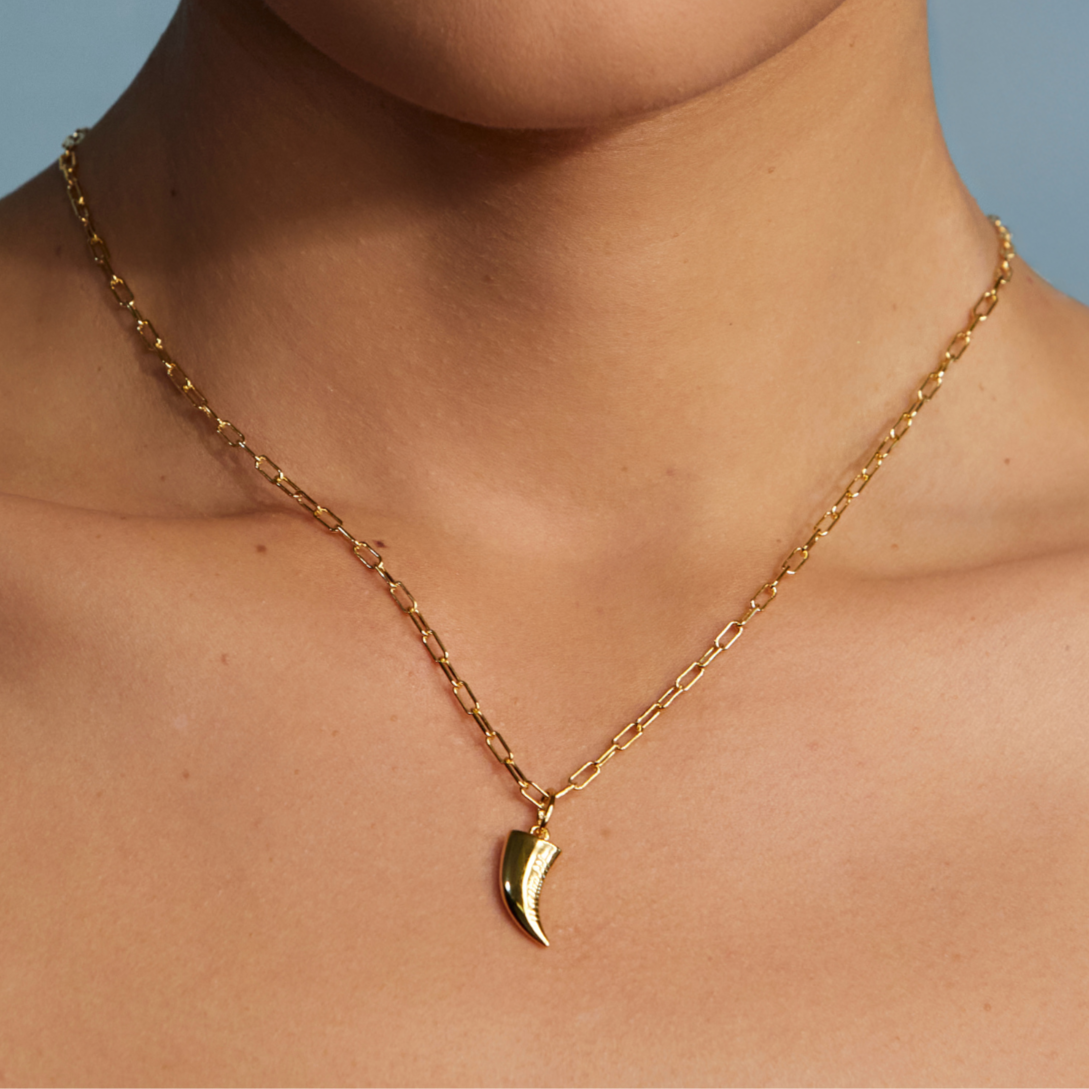 Venus Horn Charm – HART