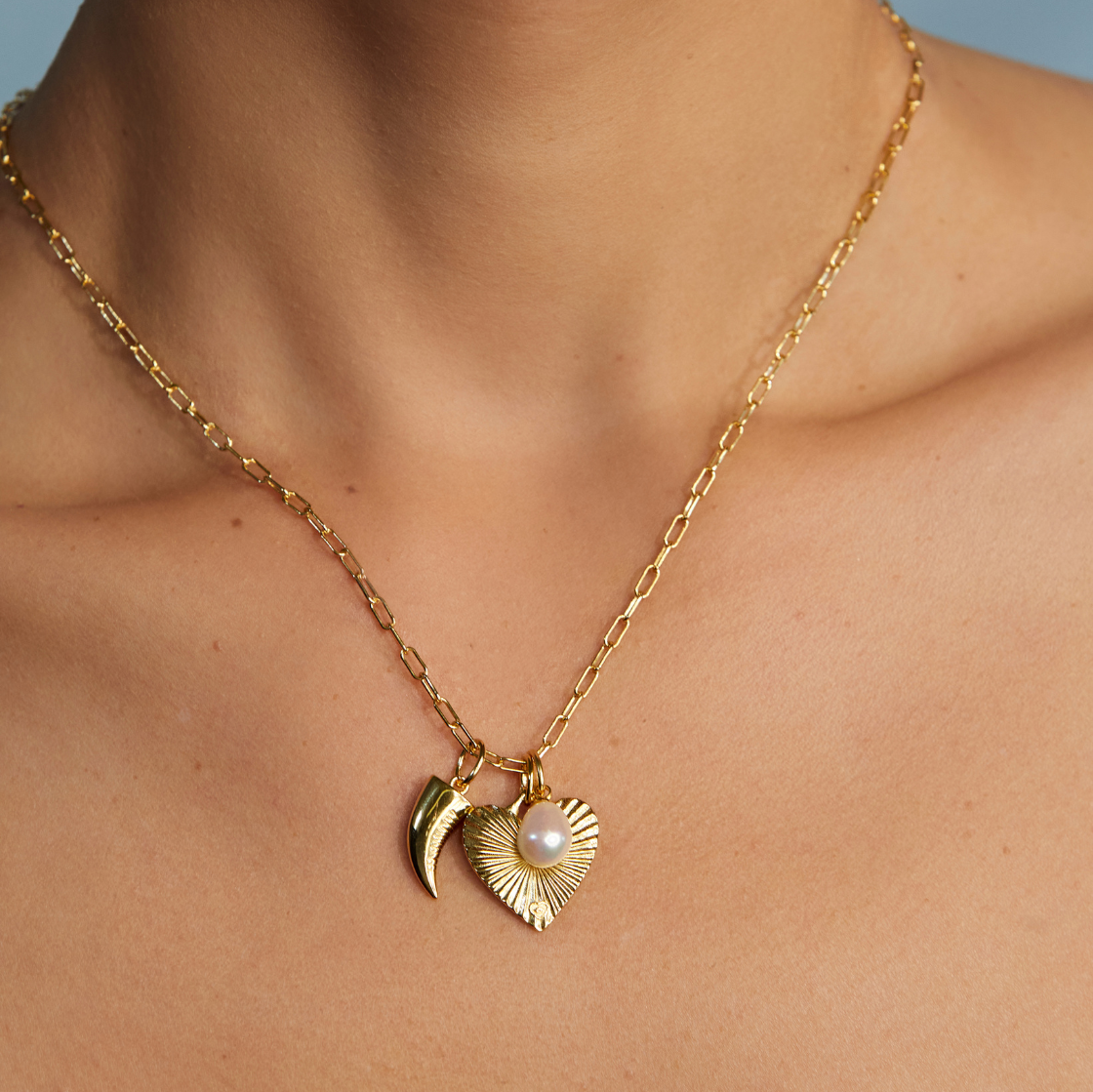 Venus Horn Charm – HART